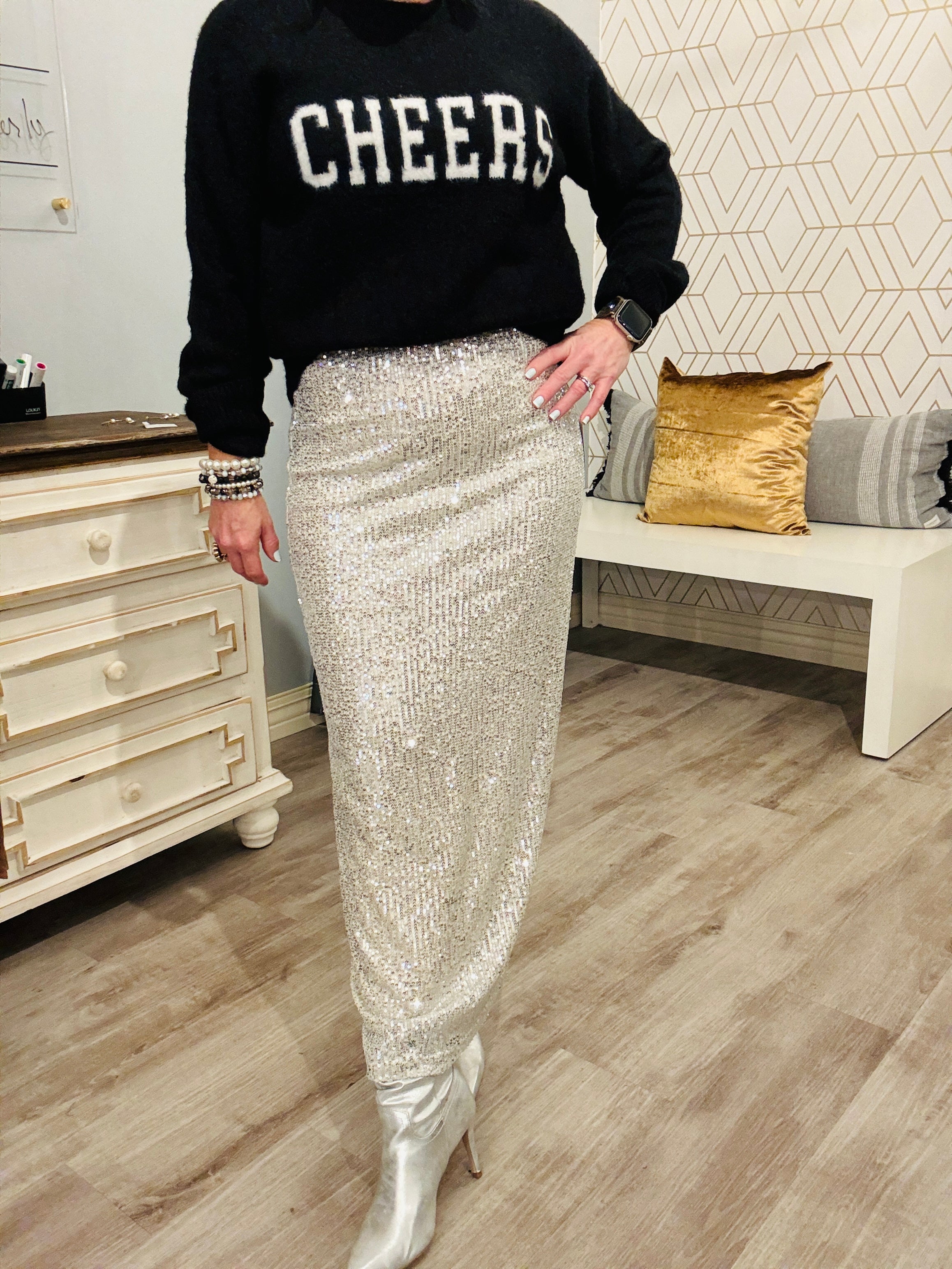 SIX FIFTY JOY PENCIL SEQUIN SKIRT – Apricot Lane Boutique - Cockeysville